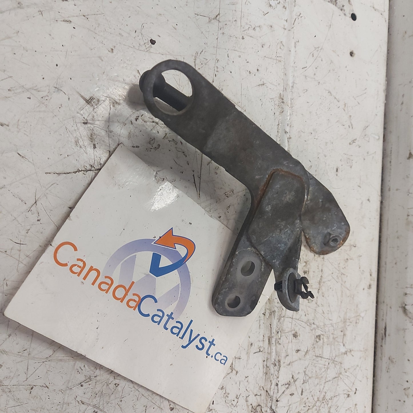 Cjaa engine lift bracket – V DUB HUB