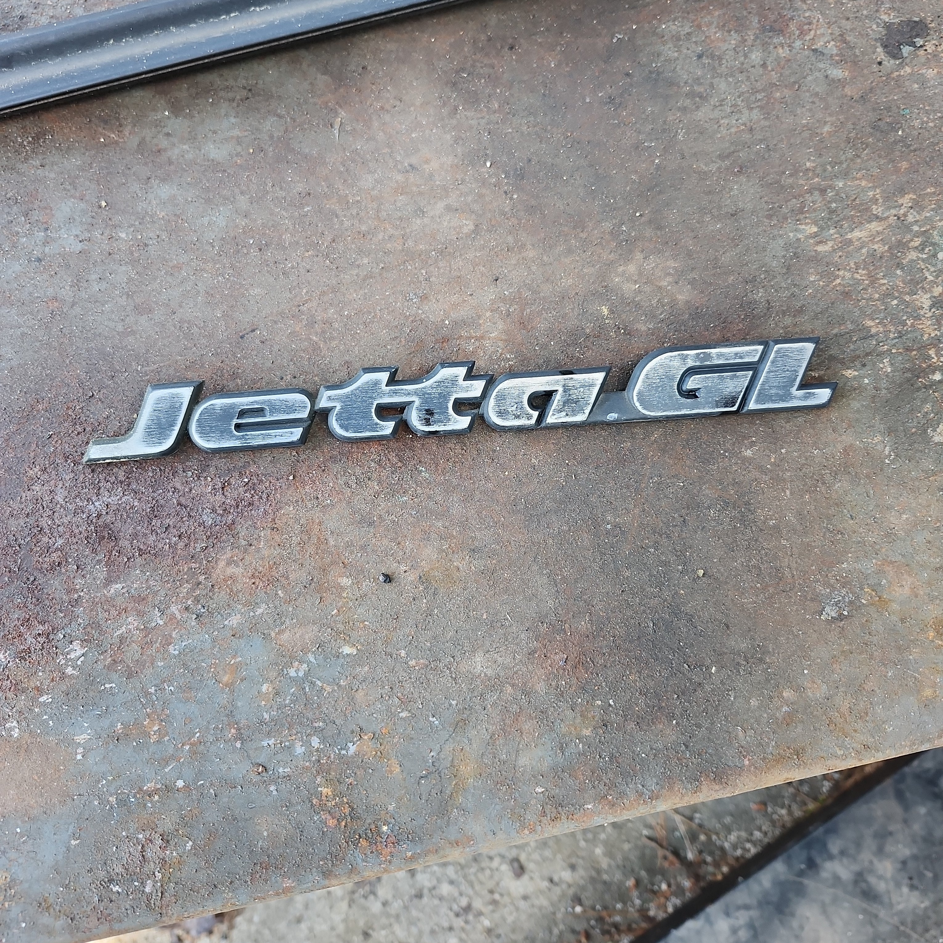 MK2 Jetta GL Badge 165853687P – V DUB HUB