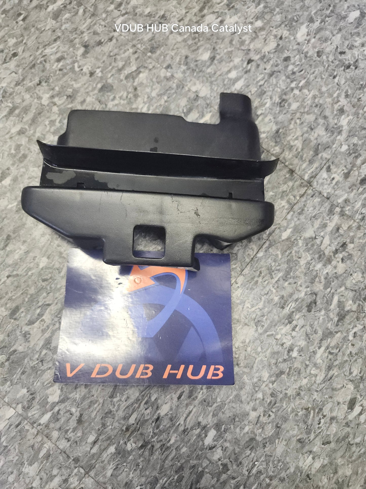 Passat B3 Steering Column Surround Trim Clam Shell Lower 357953516A Up – V DUB HUB