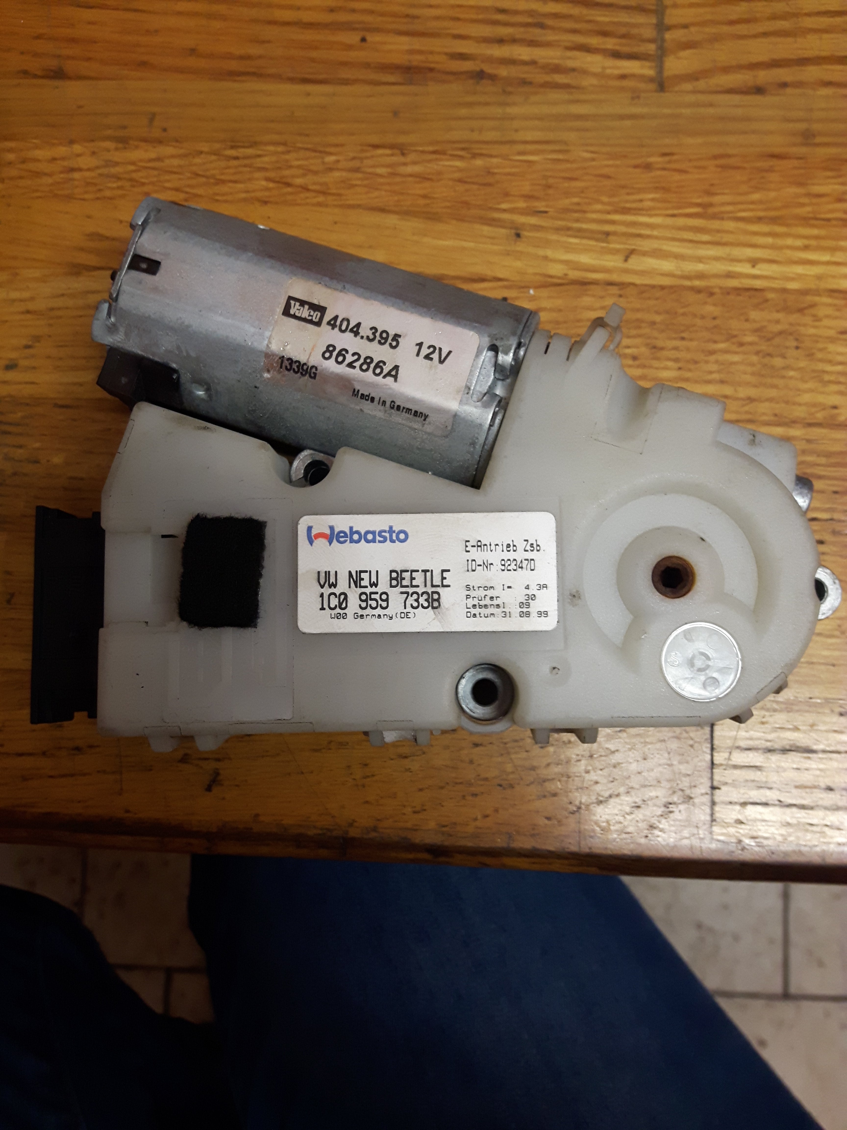 New Beetle Rear Hatch Spoiler MOTOR 1C0959733B – V DUB HUB