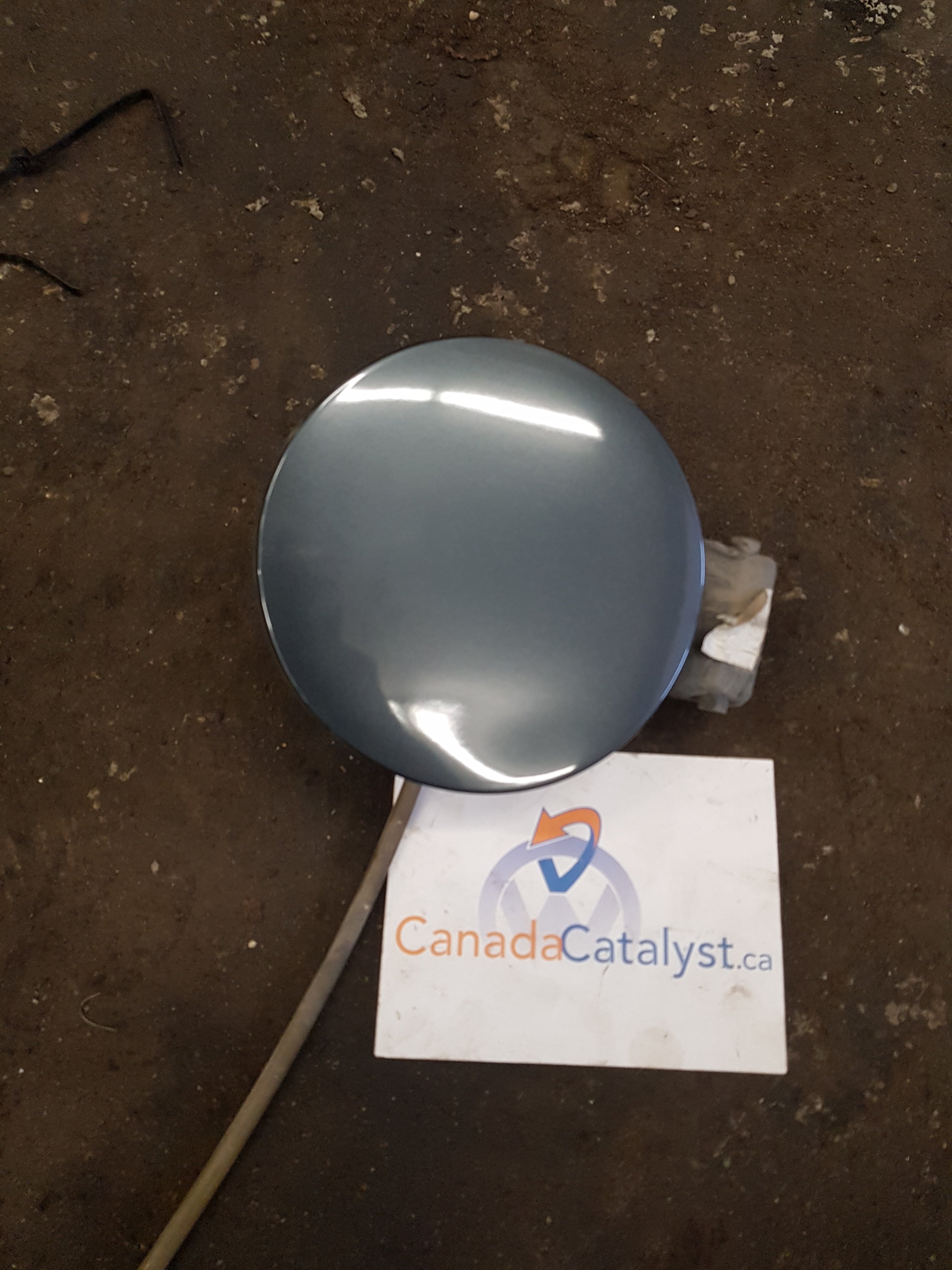 B6 Fuel DOOR – V DUB HUB