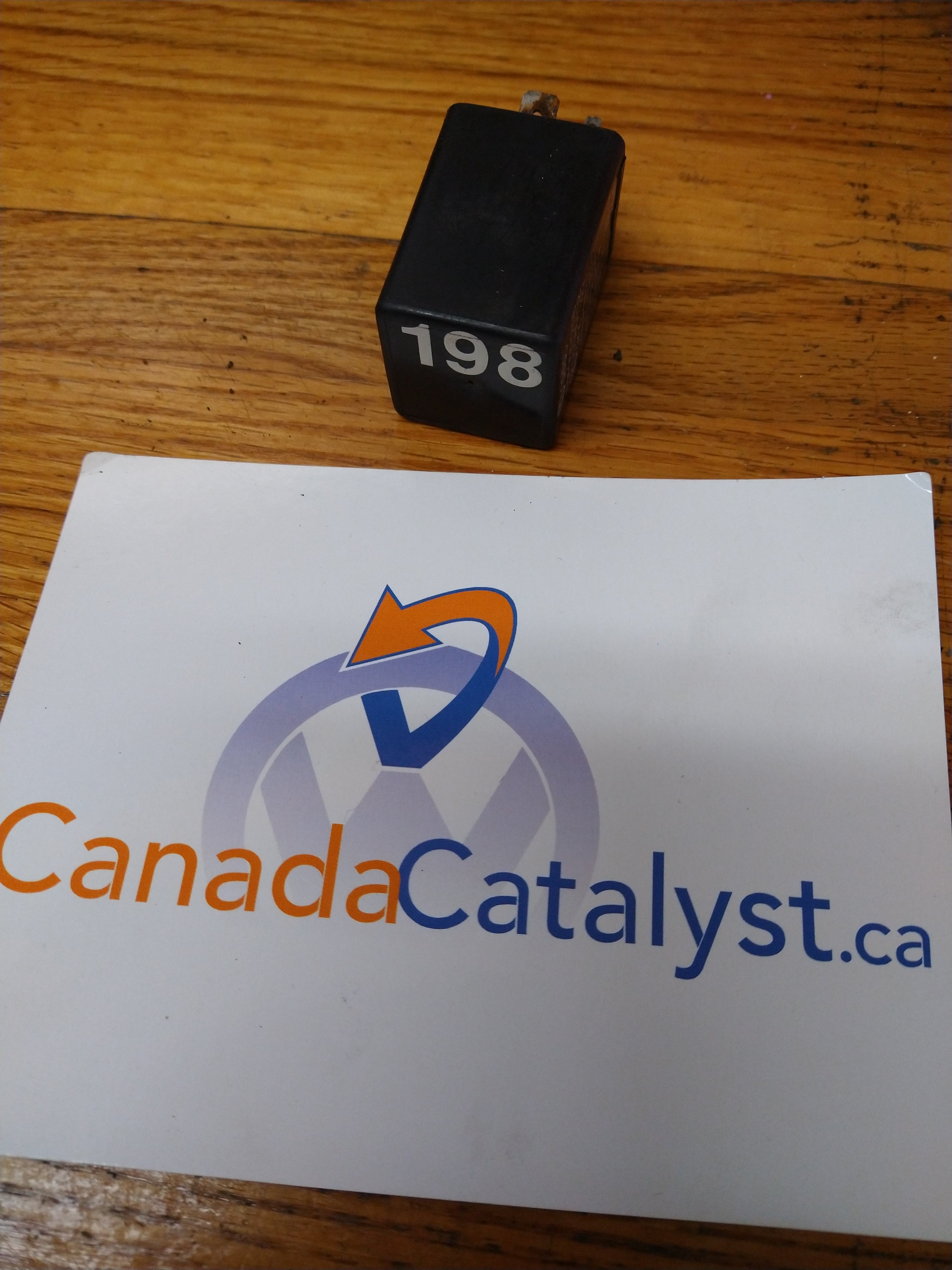 RELAY #198 -1HM955531B – V DUB HUB