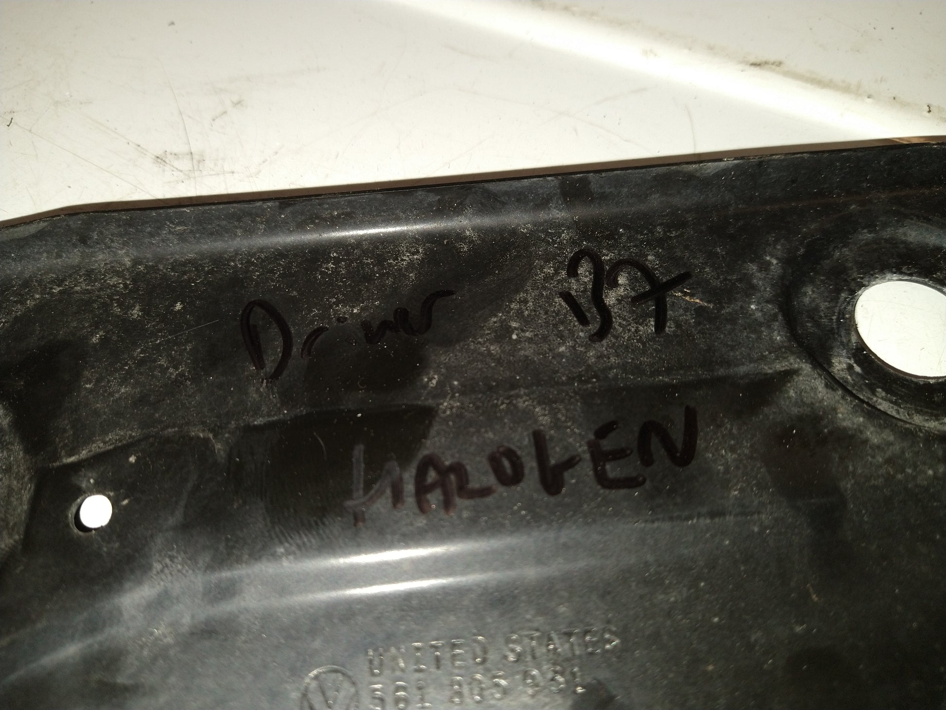 B7 Upper Radiator SUPPORT – V DUB HUB